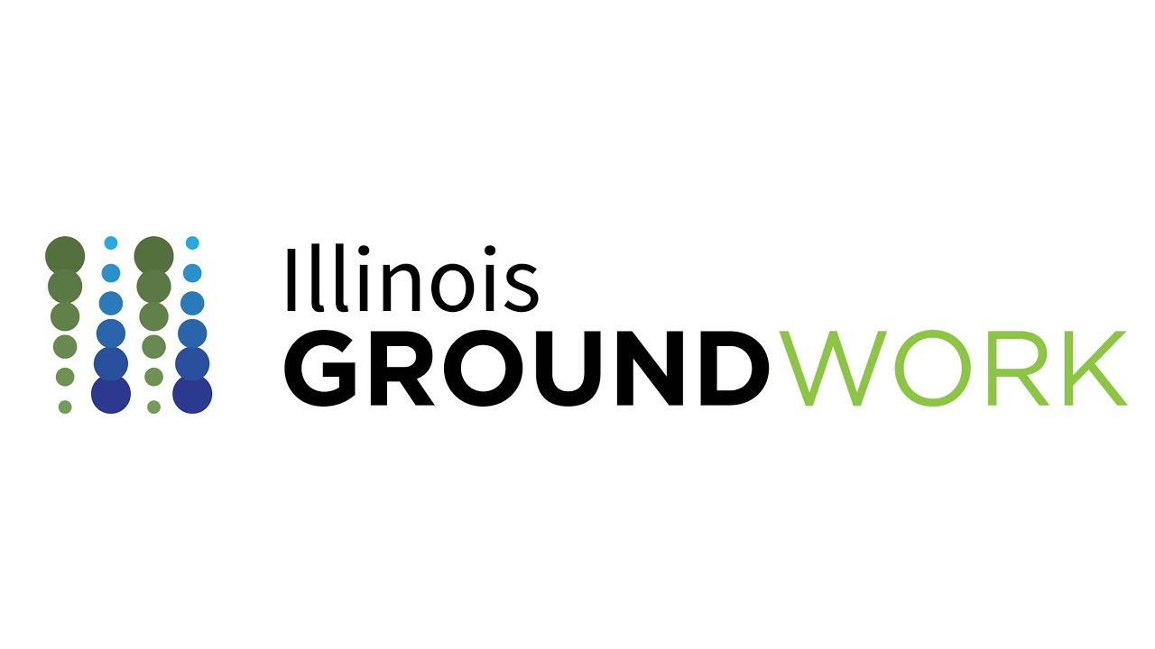 How is the IL Water database used to locate soil information