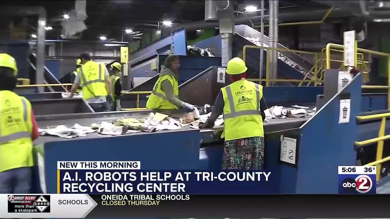 Recycling center uses A.I. robots