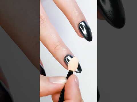 Be careful, darkness doesn’t reflect in mirrors. ⬛️ 🦇#blackmirrornails #blackchrome #chromenails