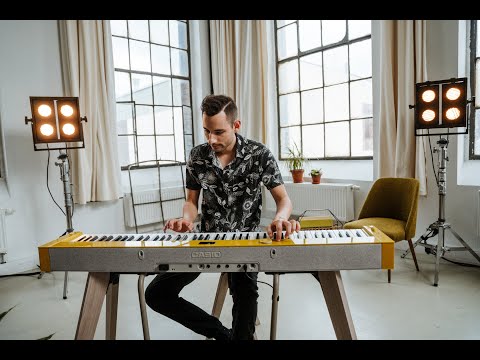 Peter Bence performs on the brand new Privia PX-S7000