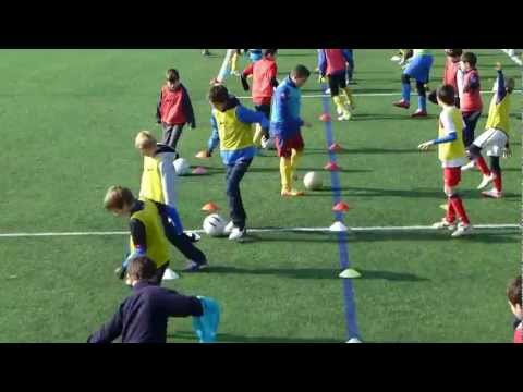 vidéo - U10/U11 Echauffement double 8+equilibre pied... - club Football ...