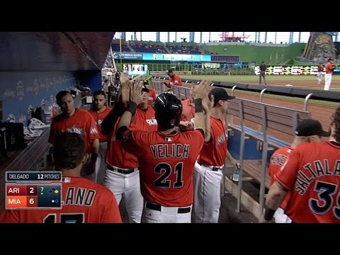 ARI@MIA: Marlins score five runs in the 7th