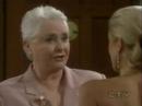 Moda na sukces Stephanie vs Donna Logan