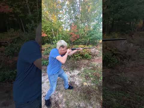10 gauge single shot by H&R topper slow motion firing