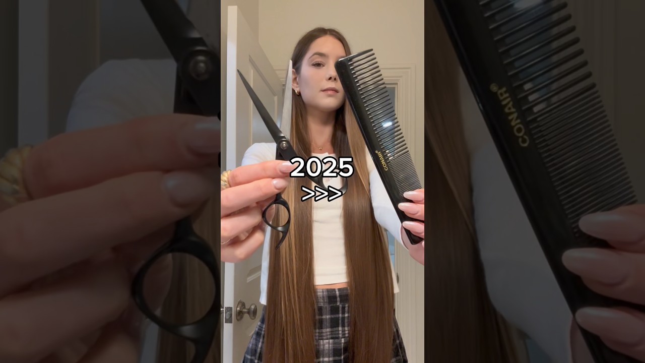 How to trim your split ends ✨✅ (without creating more.. 😭) #haircare #splitends