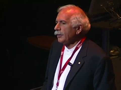 Moshe Safdie - Discussing Scale, Complexity and Beauty in Architecture