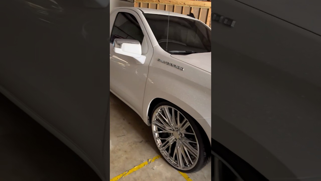 2024 Chevy Silverado Lowered Tuckin 24s #droppedtrucks #loweredtrucks #chevysilverado #intros
