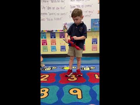 Show and Tell Letter D