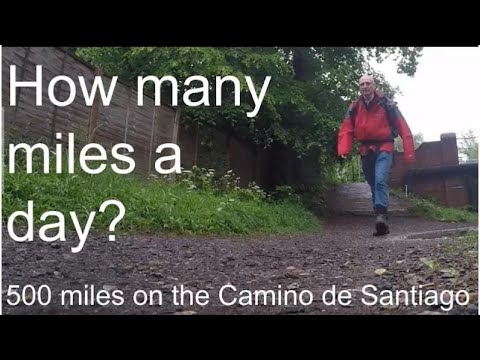 How many miles a day on the Camino de Santiago?