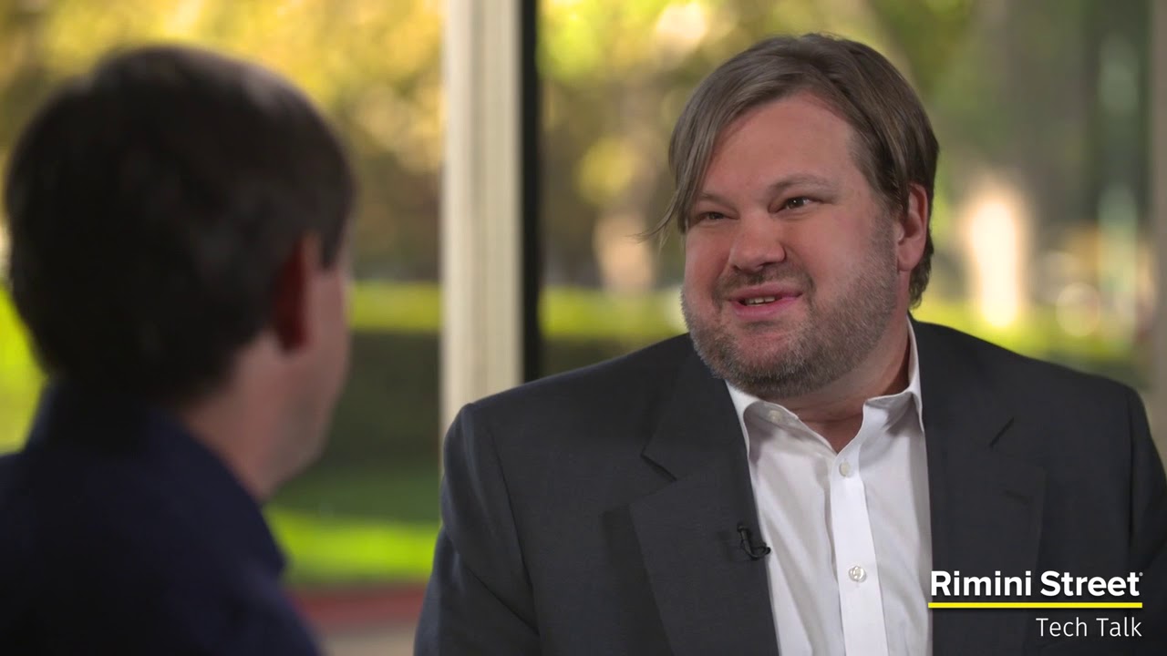 Supporting Legacy Java Applets in a Secure Environment