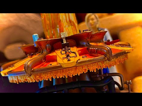Review: Doctor Who - Thirteenth Doctor’s TARDIS Console from Hero Collector