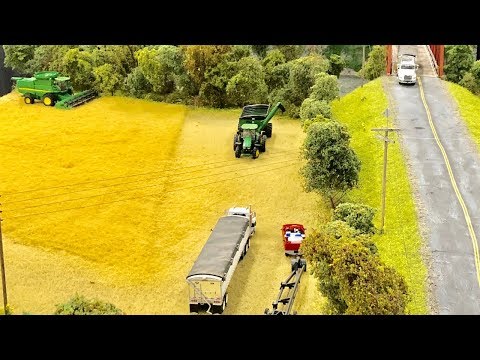 2018 National Farm Toy Show Display Contest 2nd Place: Small Scale