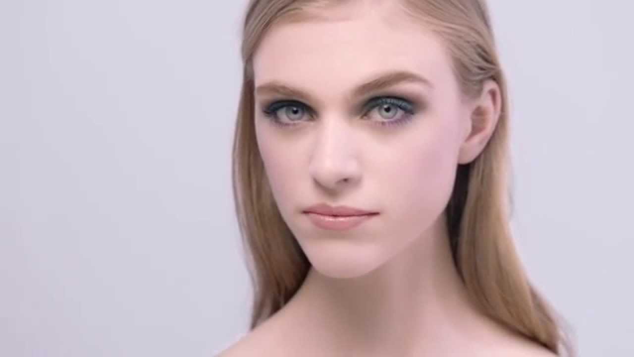 Gucci Infinite Eye Look
