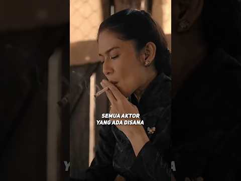 Ternyata Rokok yang Dipakai Artis-Artis Adalah Rokok Palsu, Begini Ternyata Isinya.. ????????
