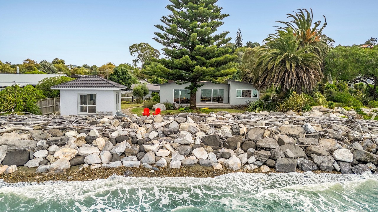Absolute Waterfront! - 136 Stafford Drive, Ruby Bay