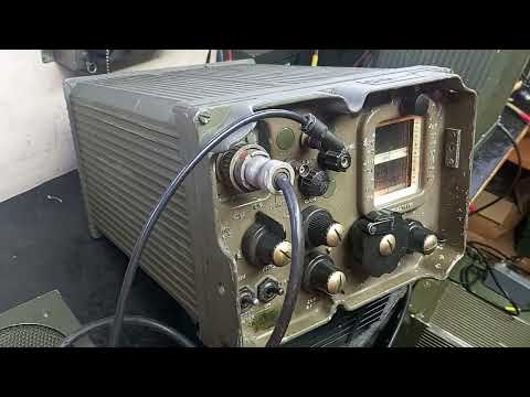 BRITISH ARMY LARKSPUR R210 COMMUNICATIONS RECEIVER MILITARY RADIO