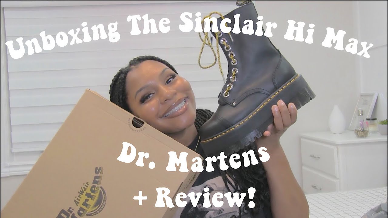 UNBOXING THE DOC MARTENS 