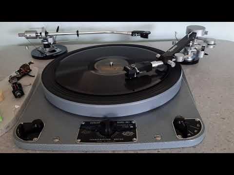 Bing Crosby with Les Paul & his Trio: Whose Dream Are You