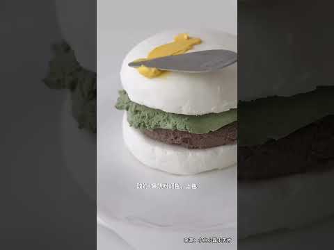 Amazing! Chinese food artist makes hamburger resembling one in Noah Verrier’s oil painting