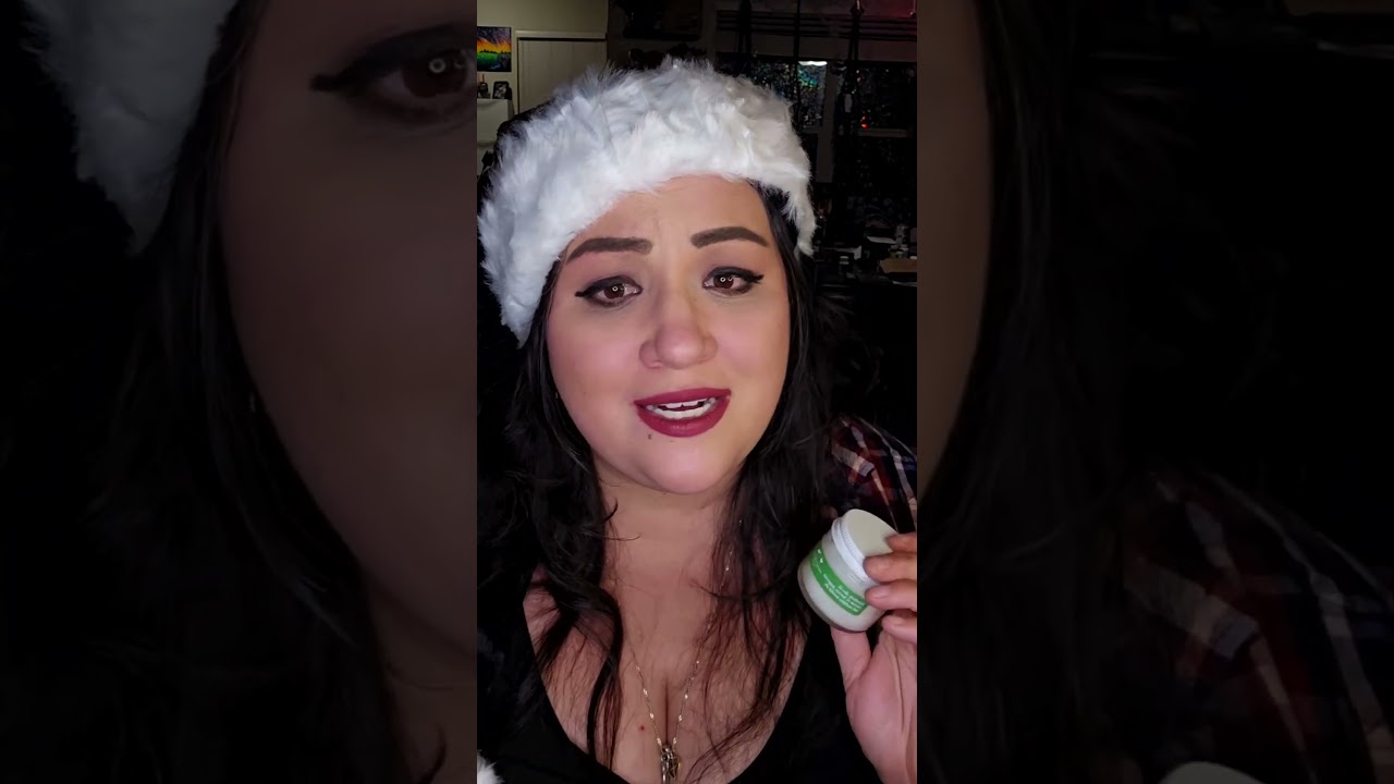 Do you know what's in Vicks Vapor Rub?!? Try this instead!