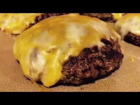 Tender and Juicy Cast Iron Skillet Hamburger (with onions,bell pepper,and mushrooms)