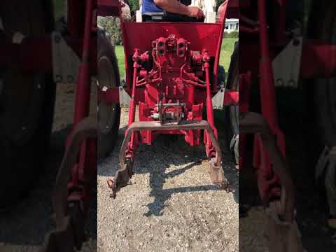 1978 International 656 Utility Tractor with Loader