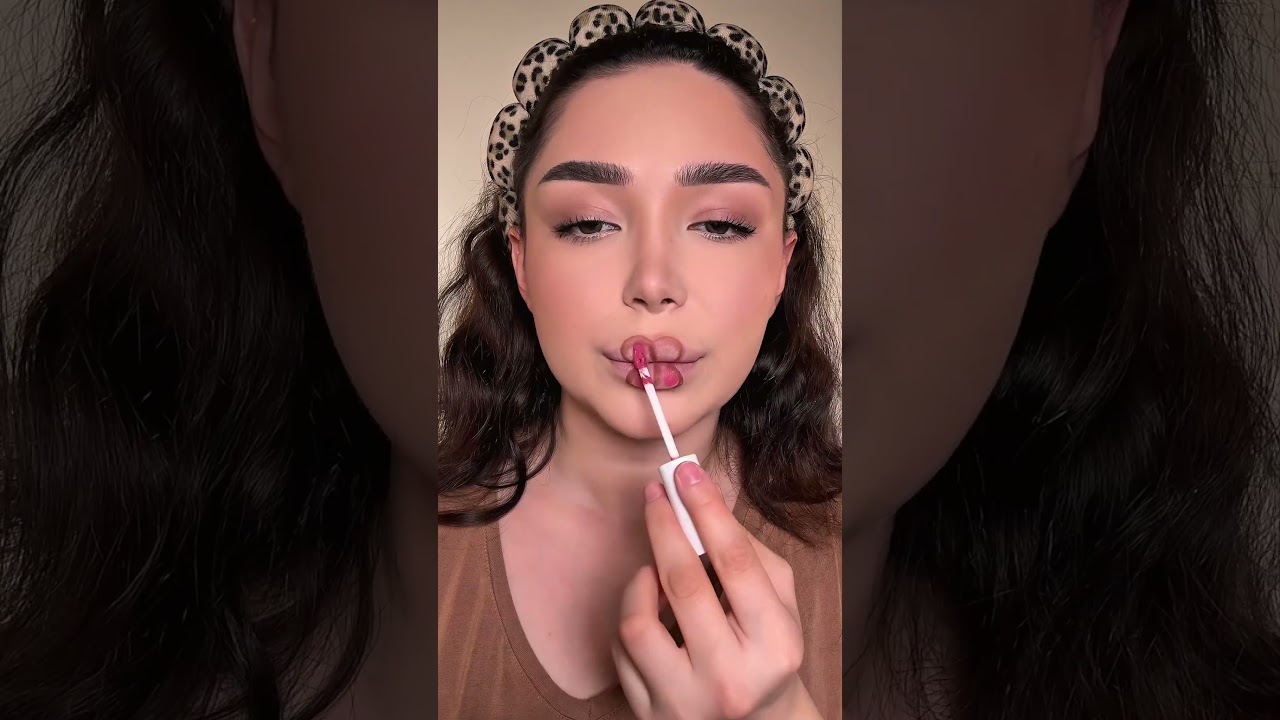 Bratz lipcombo 👄💄#makeuptutorial #makeuphacks #lipcombo #fyp