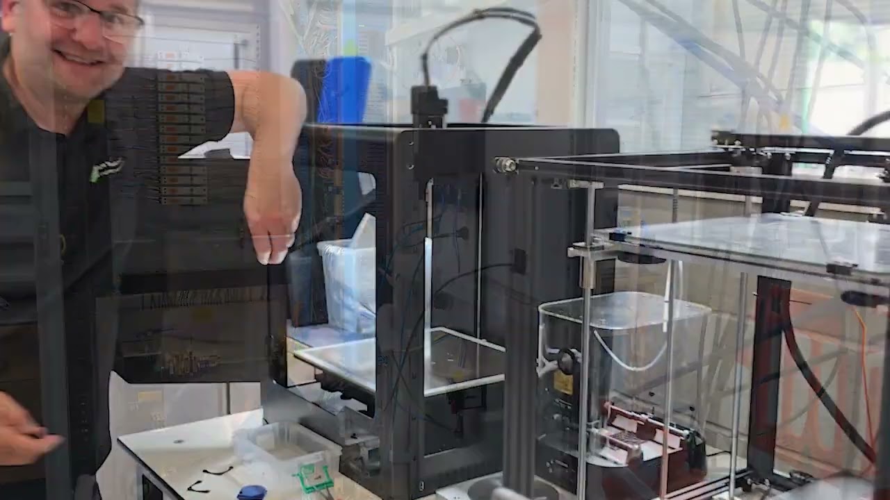 Continuous Flow Reactors from AM Technology