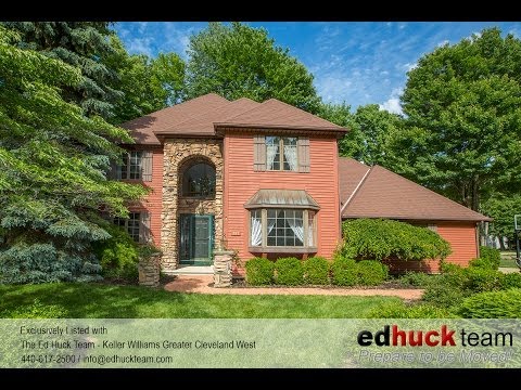 Residential for sale - 787 Carriage Park Oval, Westlake, OH 44145