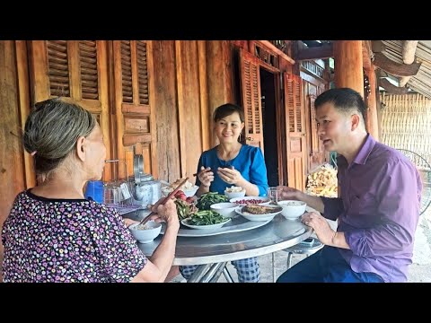 Tuyet's ex-mother-in-law sincerely blesses Tuyet and Mr. Huong.