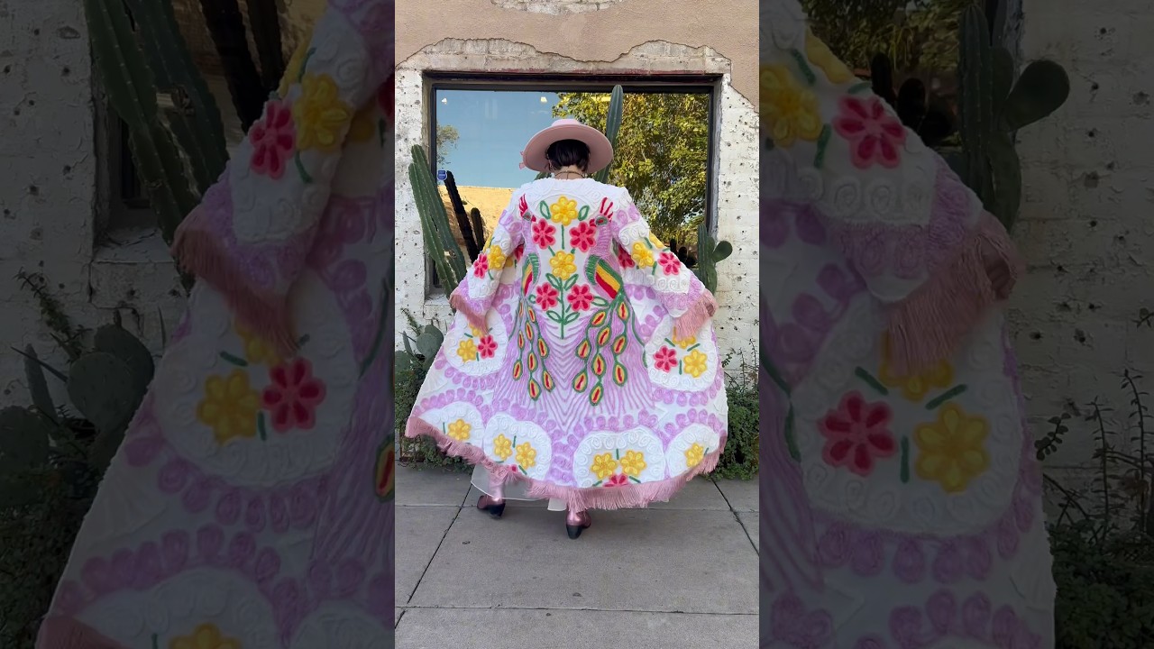 Such a lovely upcycled project 🦚 #upcycling #upcyclingprojects #upcycledfashion