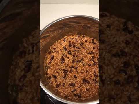 Easy Spanish Black Beans | Frijoles Negro Español | #shorts