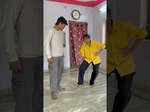 Chi chi en kumari oru chi😂 Tamil version🤣 comment ur next song for dance😇#danceshorts #blackbees