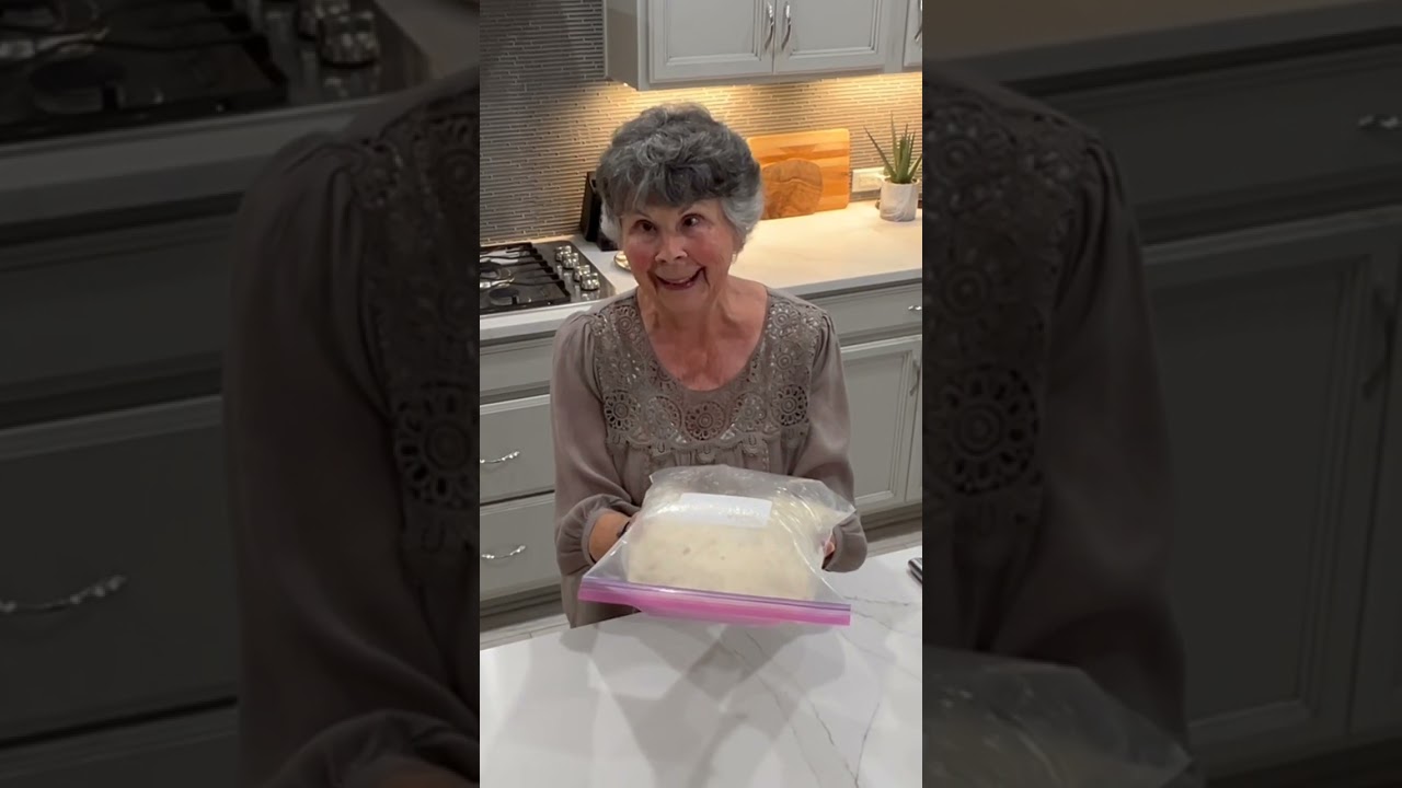 The easiest way to make homemade bread without making mess | Great grandmother makes homemade bread