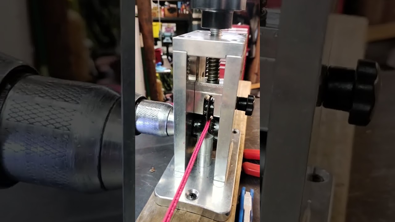 Stripmeister 2000 (76339) Amazon cable jacket removal/stripping video