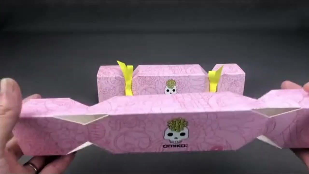 Custom candy shaped gift paper boxes
