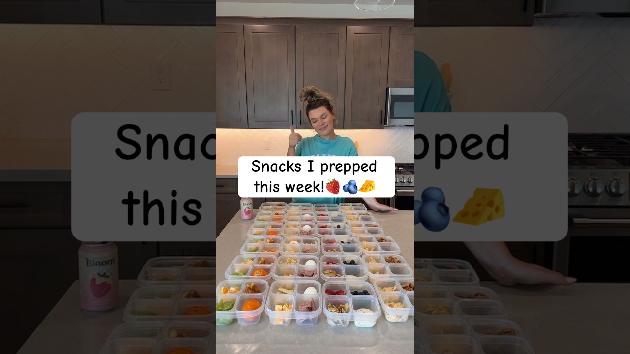 Snack prep as a mom of 6! #snackprep #snackboxes #momof6 #twinmom
