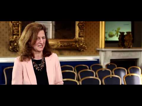 a change management consultant