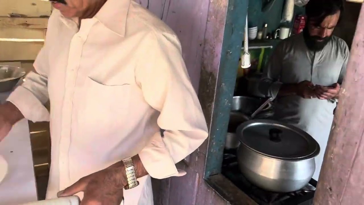 Tandoori roti making – James Stevenson