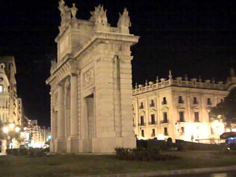 Plaza Porta al Mar y calle Colón de Valencia