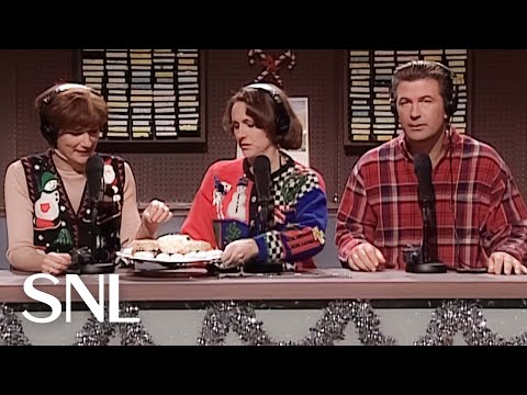 The Best Christmas Skits in "SNL" History﻿