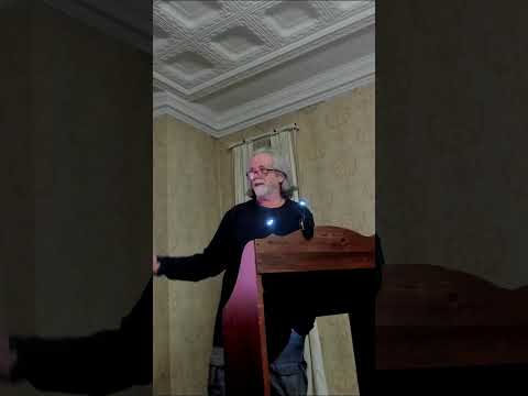 Ian Underwood speaking at the monthly SCGOP meeting 11 November 2025 ...