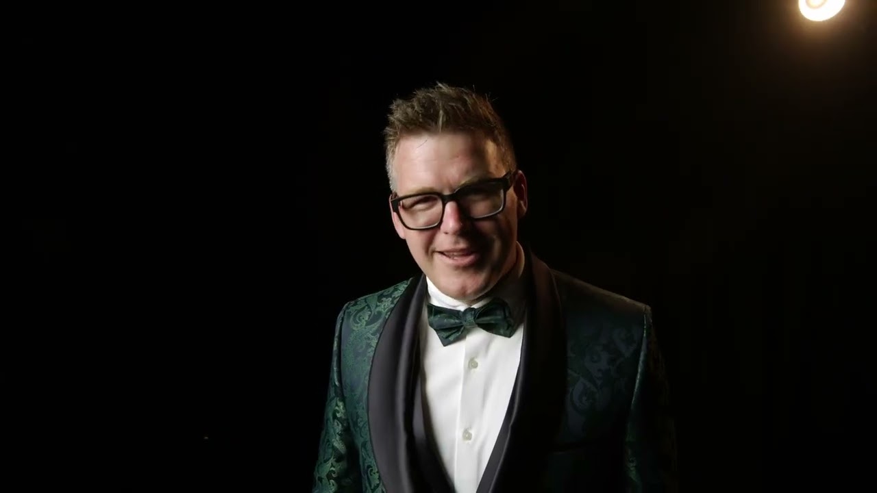 Amazing Ashley Magician Melbourne - children's magician