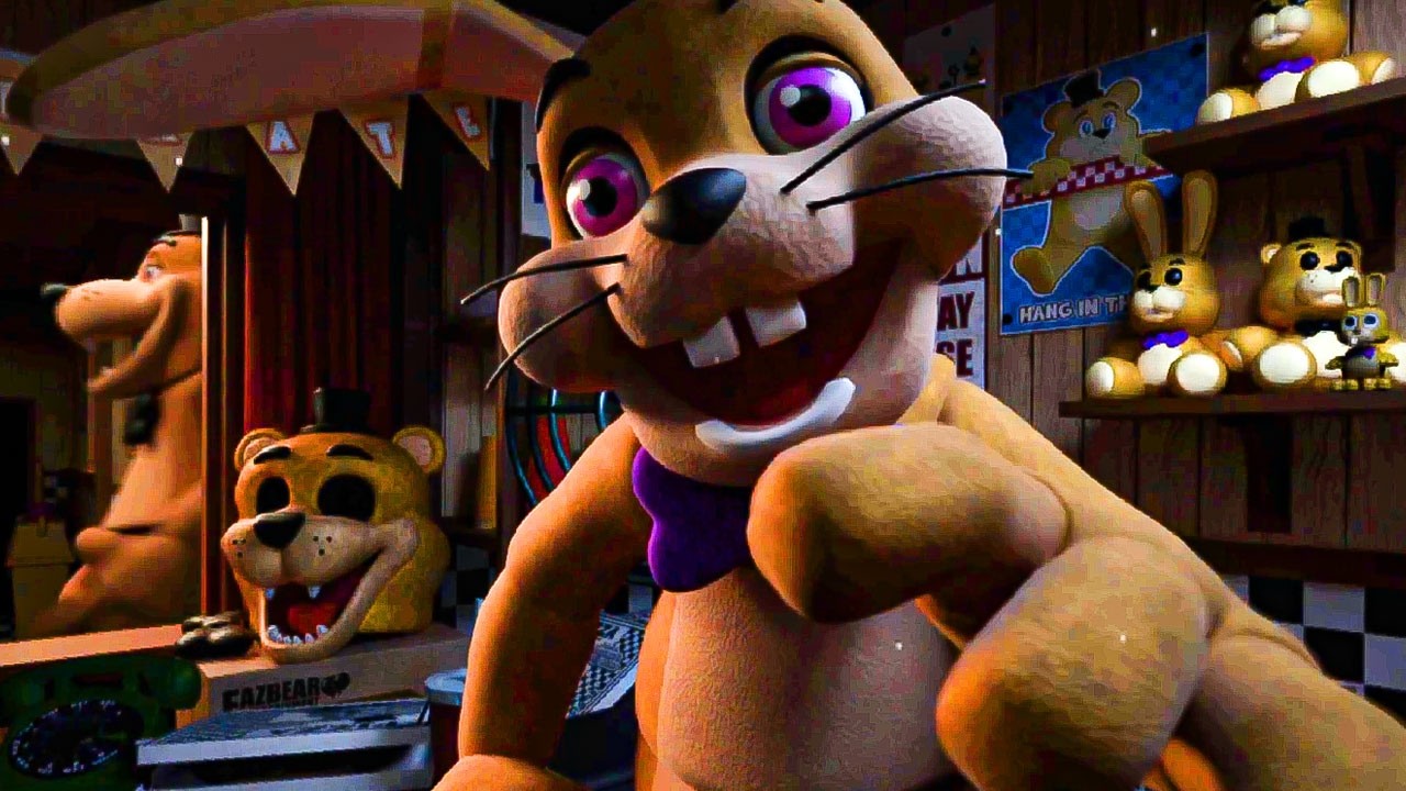 THIS ANIMATRONIC JUMPED THROUGH MY WINDOW!