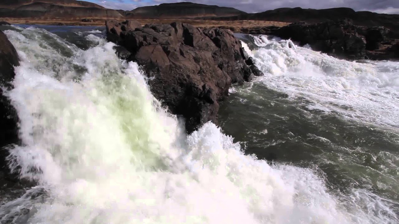 Glanni Waterfall (HD)