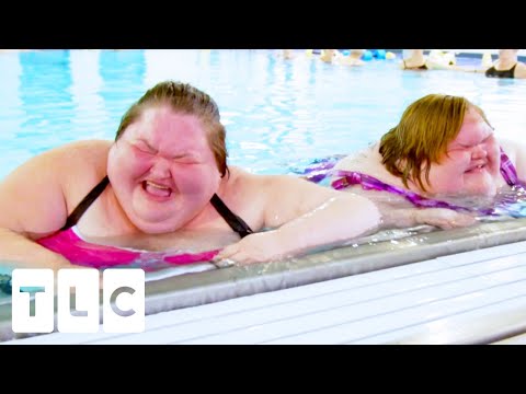 "I'm A Dolphin": Amy and Tammy Go Swimming! | 1000-lb Sisters