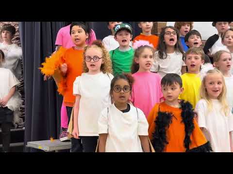 Daphne’s Incredible “Birds of a Feather” 2nd Grade Musical