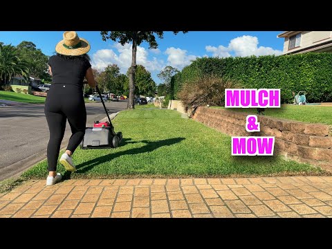 POV Woman Lawn Mowing: Satisfying - Mulch and Mow Front & Back Yard | Honda HRX217 Lawn Care