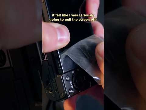 Replacing the scratched “built-in” screen protector from my Sony RX100 M2 – looks good as new!