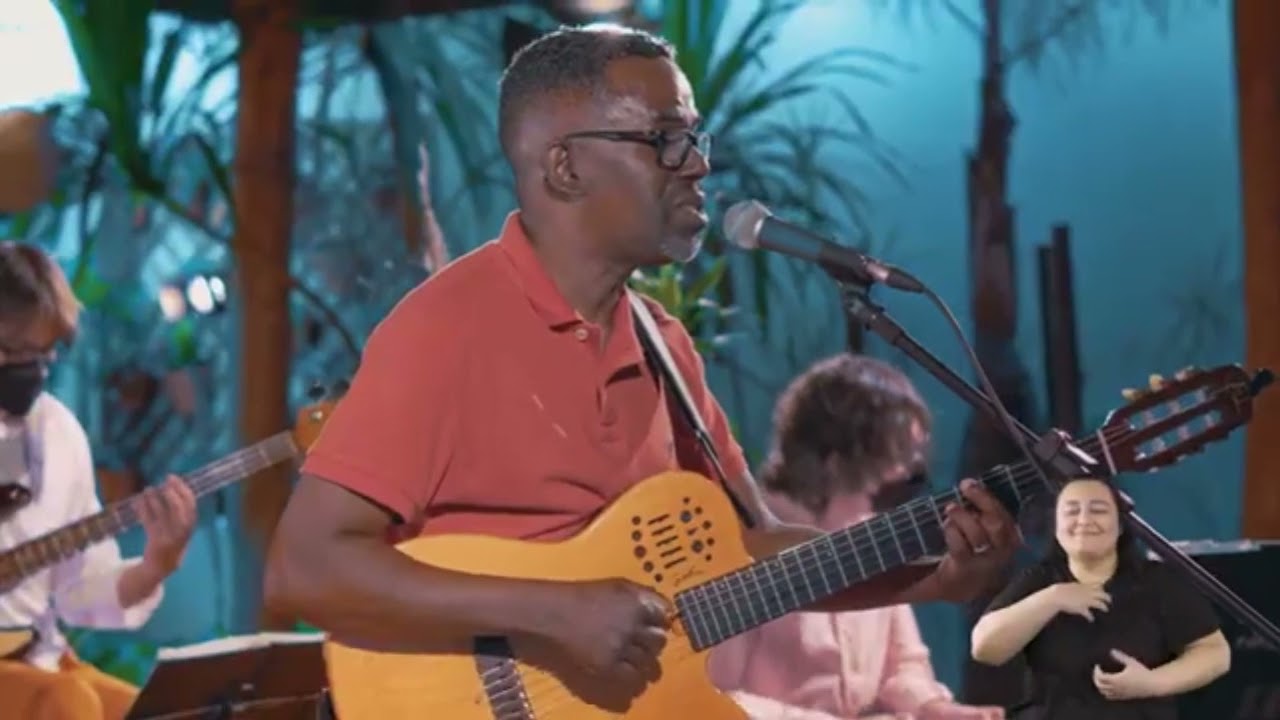 Alessandro Machado apresenta show “Abraço” no SESC Ribeirão – aTribuna ...